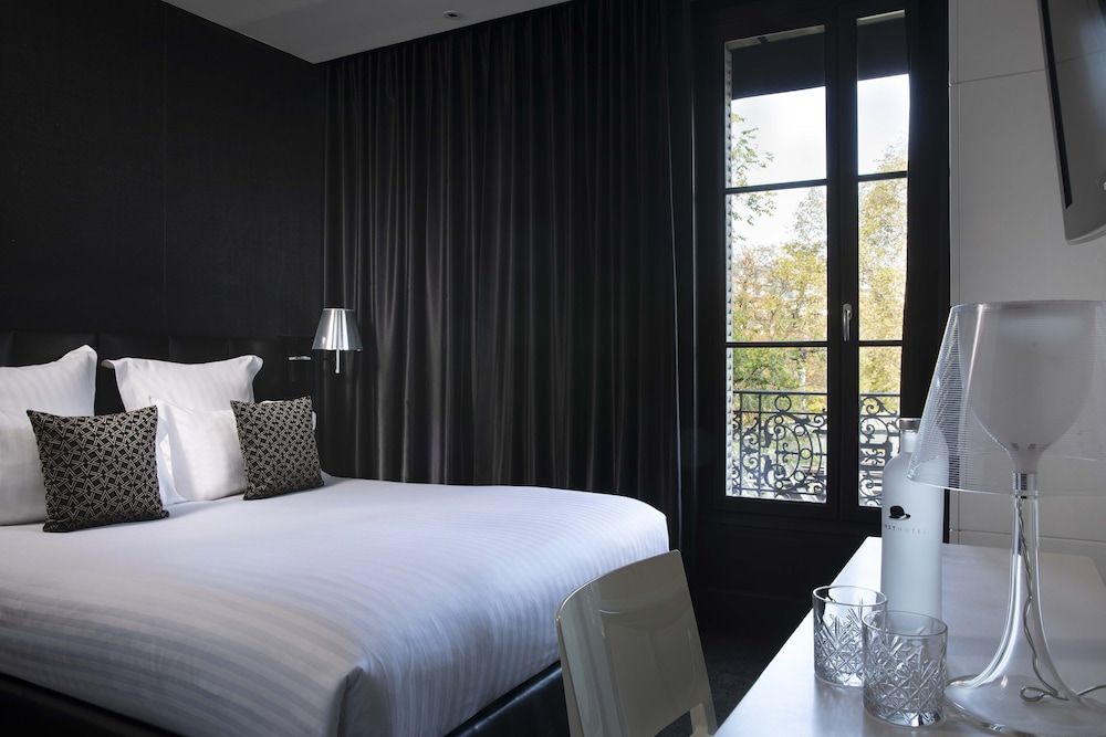 First Hotel Paris Tour Eiffel in Paris bei HotelSpecials.at